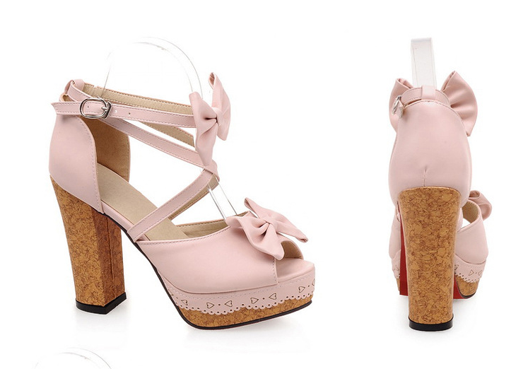 Adorable Strappy Pink Sandals With Bow on Luulla